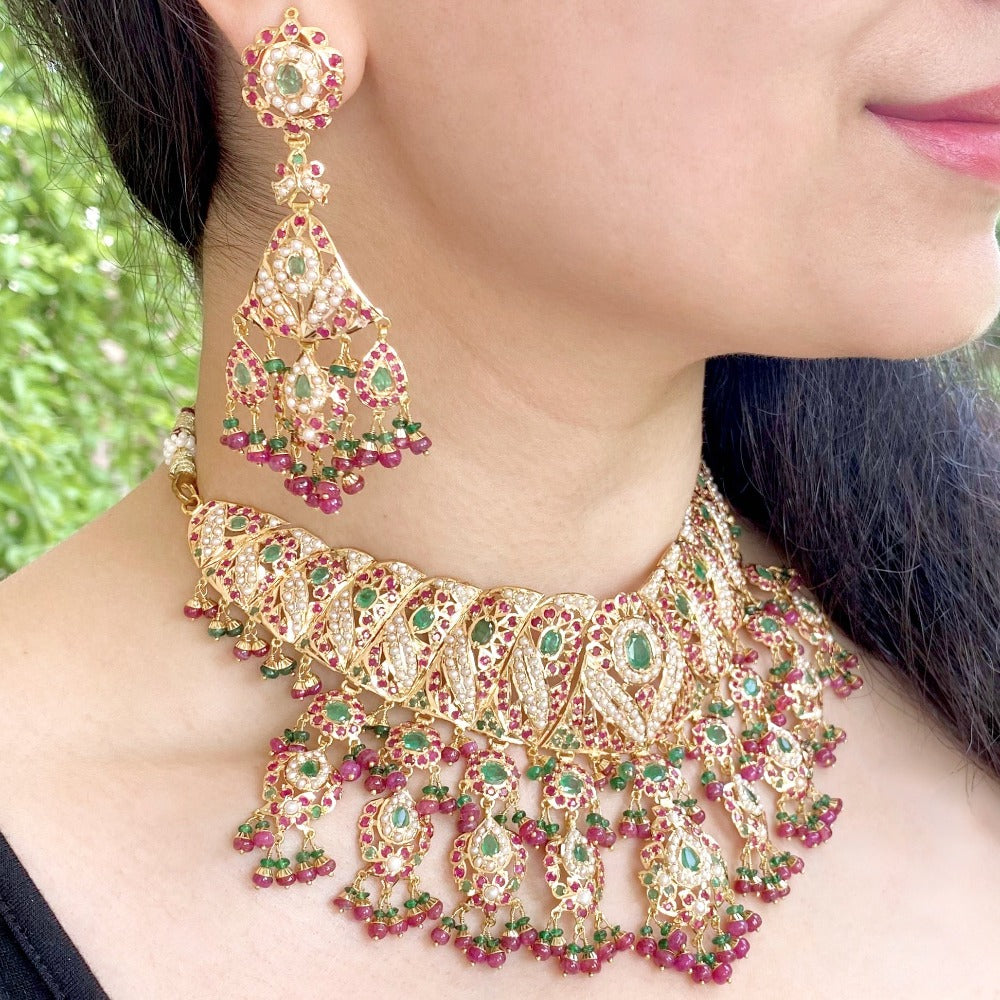 Traditional Bridal Choker Necklace Set in 22ct Gold